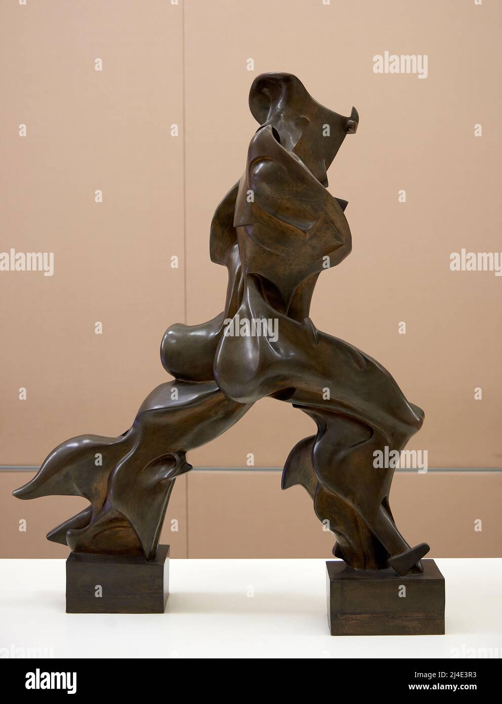 Boccioni forme uniche hi-res stock photography and images - Alamy