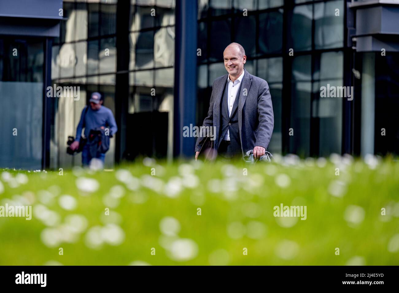 2022-04-14 18:01:41 THE HAGUE - Gert-Jan Segers Christian Union arrives ...