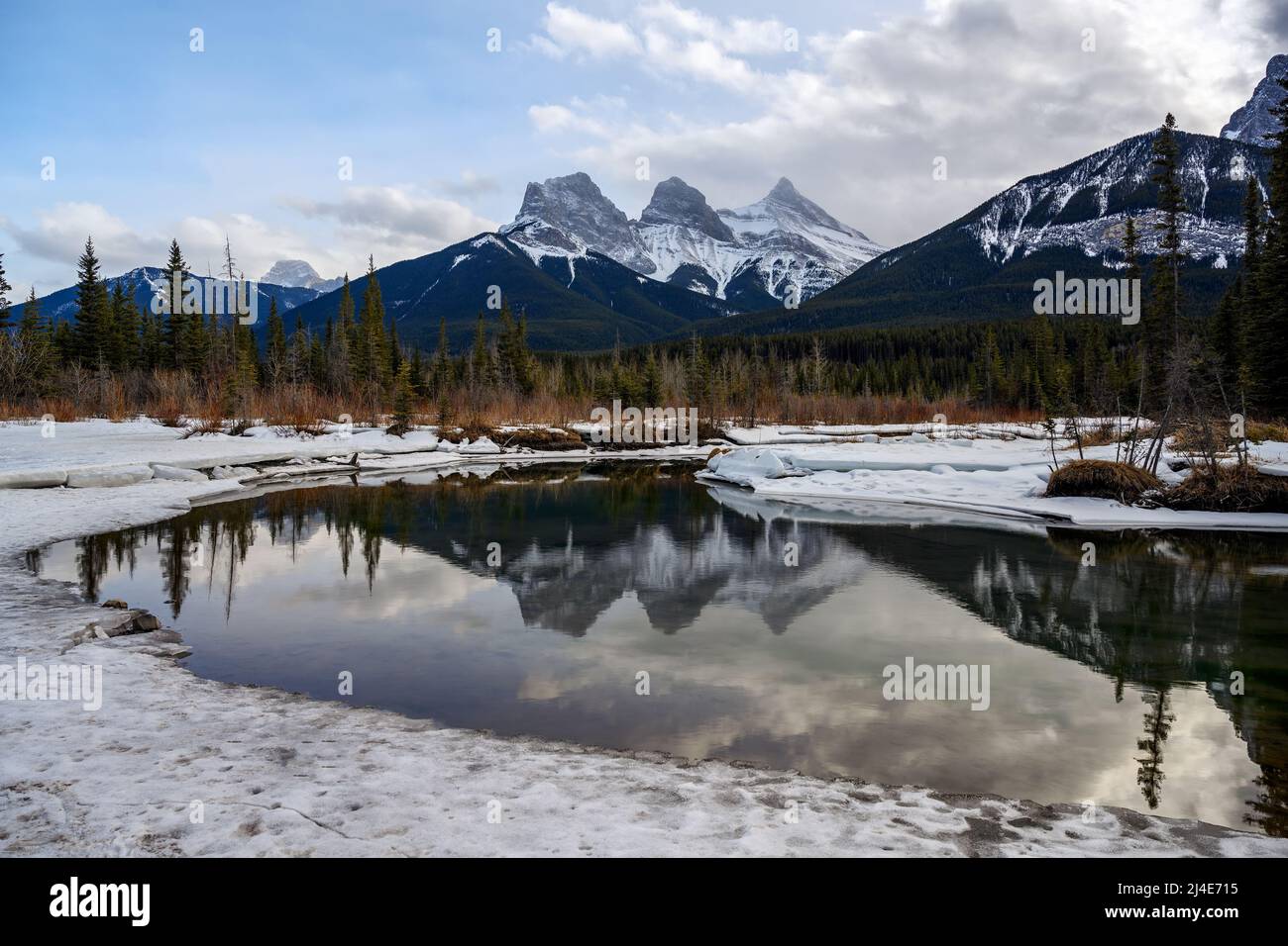 Three sisters sunrise hi-res stock photography and images - Alamy
