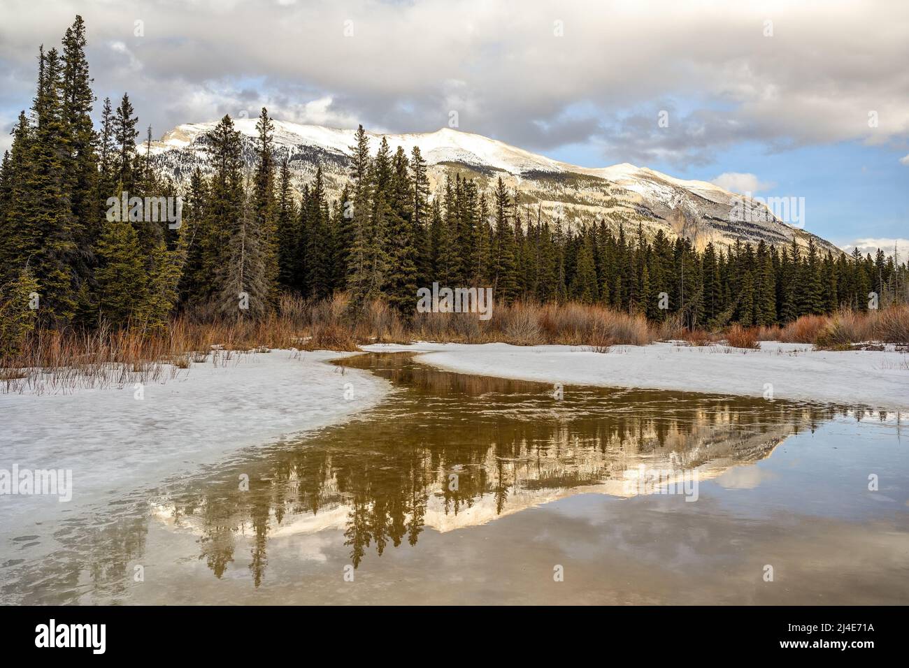 Sunrise over Policeman Creek and the Canadian Rockies at Three Sisters ...