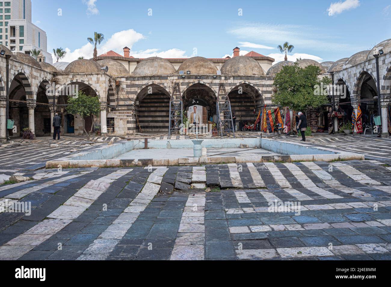 Downtown damascus syria street scene hi-res stock photography and ...