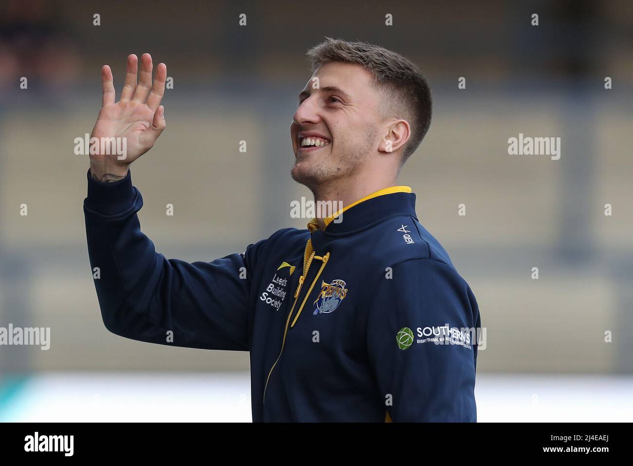 Alex Mellor (15) of Leeds Rhinos smiles and waves to the supporters ...