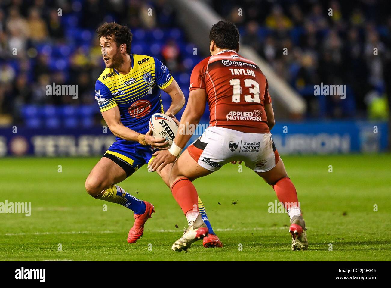 Stefan Ratchford #1 of Warrington Wolves makes a break Stock Photo - Alamy