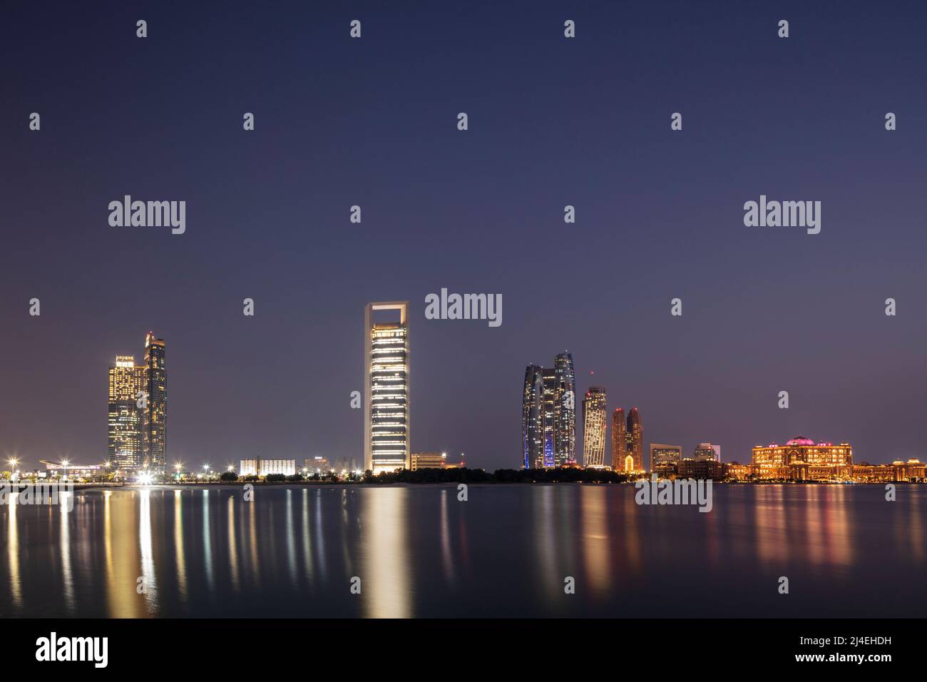 ABU DHABI, UNITED ARAB EMIRATES - October 25, 2021: (L-R) A landscape ...
