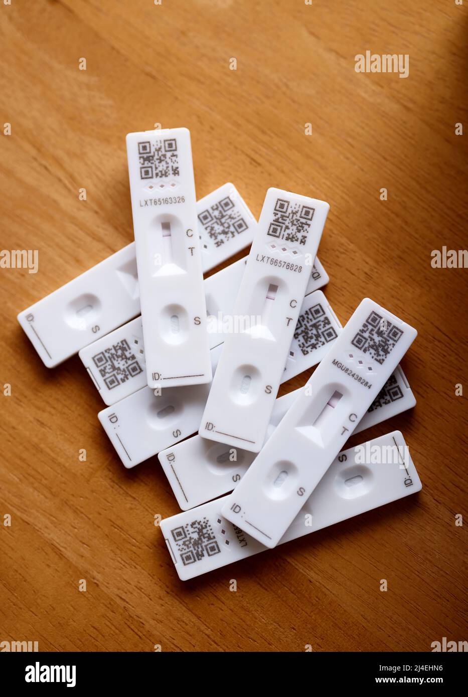 Positive lateral flow tests hi-res stock photography and images - Alamy