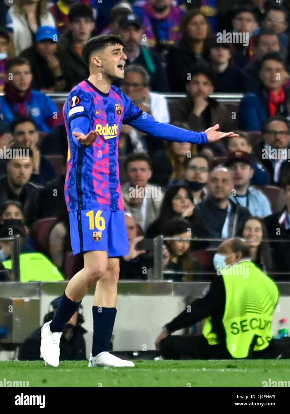 BARCELONA, SPAIN - APRIL 14: Pedri of FC Barcelona during the UEFA ...