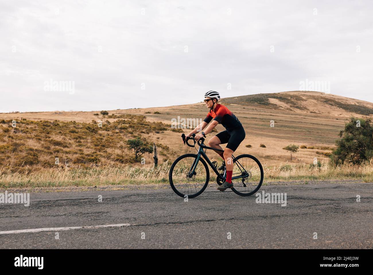 Side view cyclist training on hi-res stock photography and images - Alamy