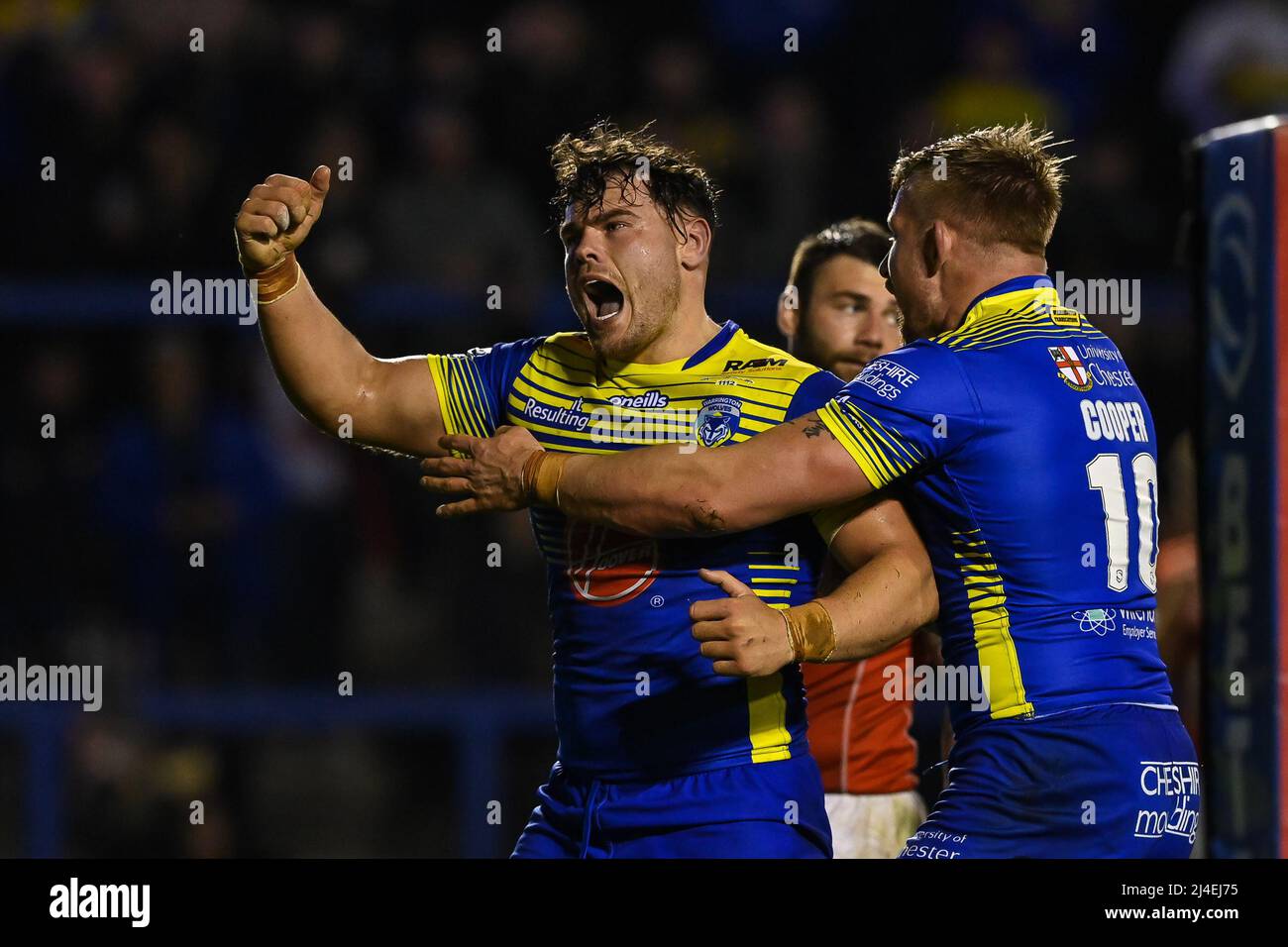 Joe Philbin #8 of Warrington Wolves celebrates his try Stock Photo - Alamy