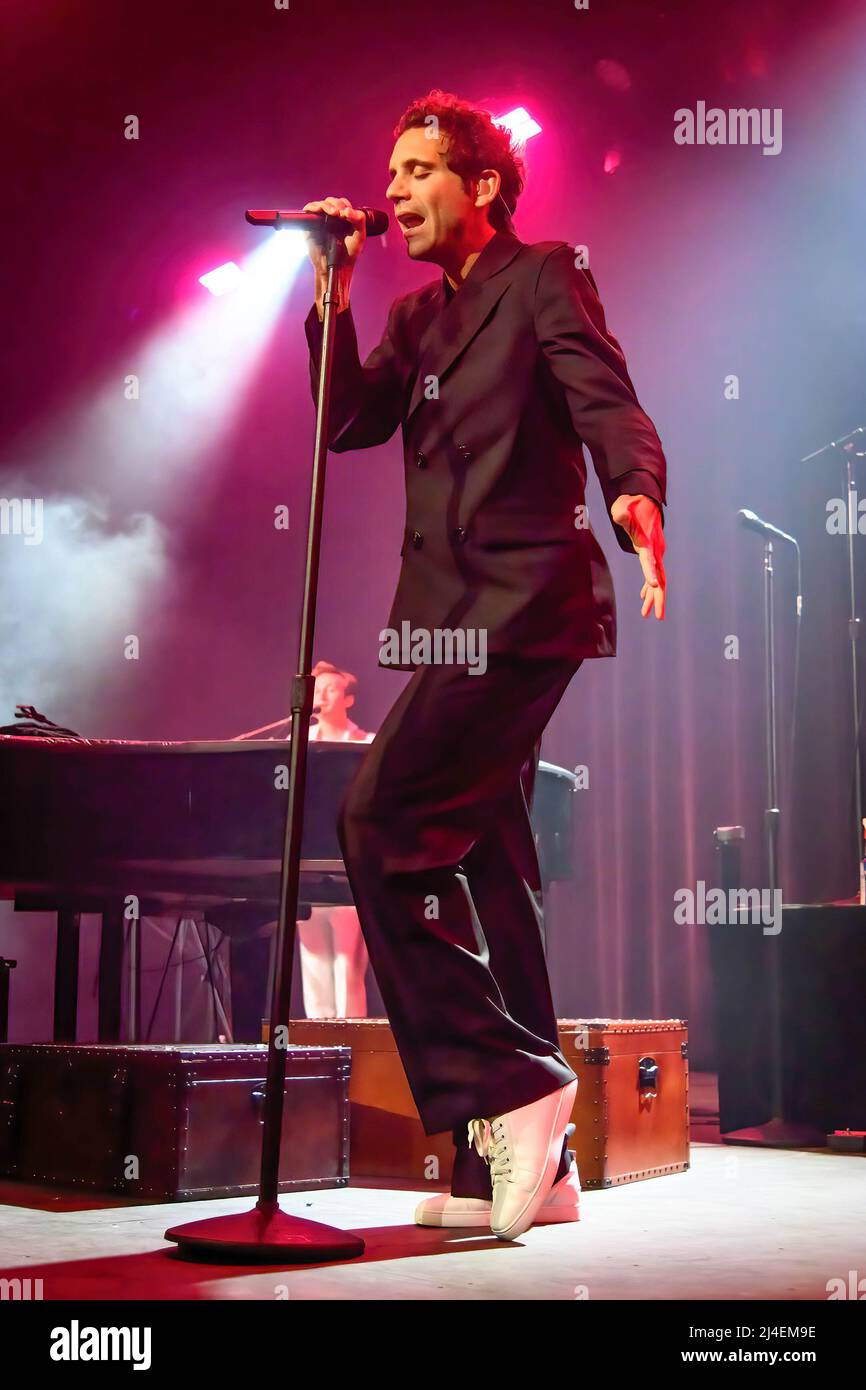 British singer mika hi-res stock photography and images - Alamy