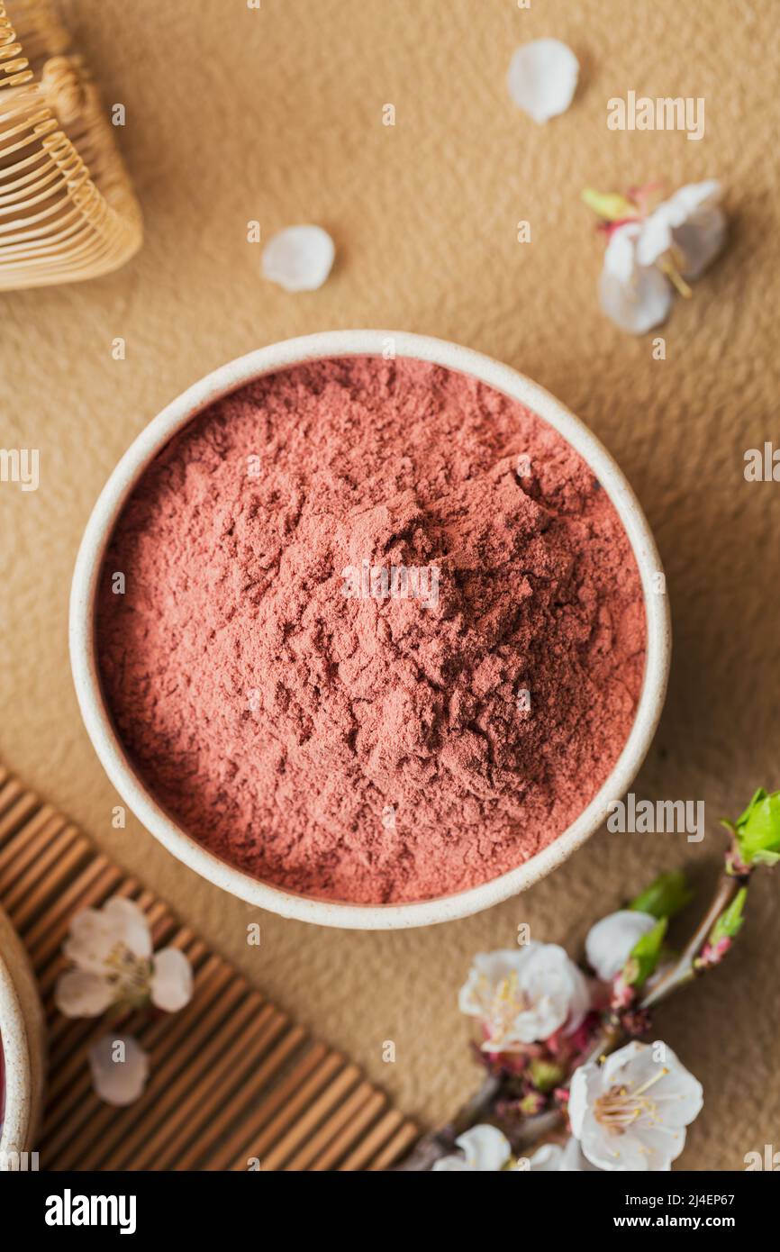Matcha organic powder hi-res stock photography and images - Alamy