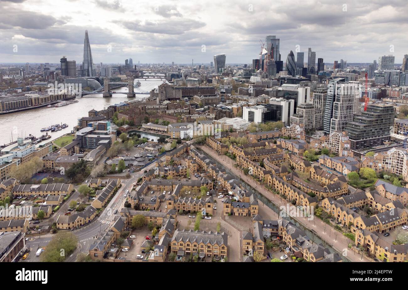 Wapping london england High Resolution Stock Photography and Images - Alamy