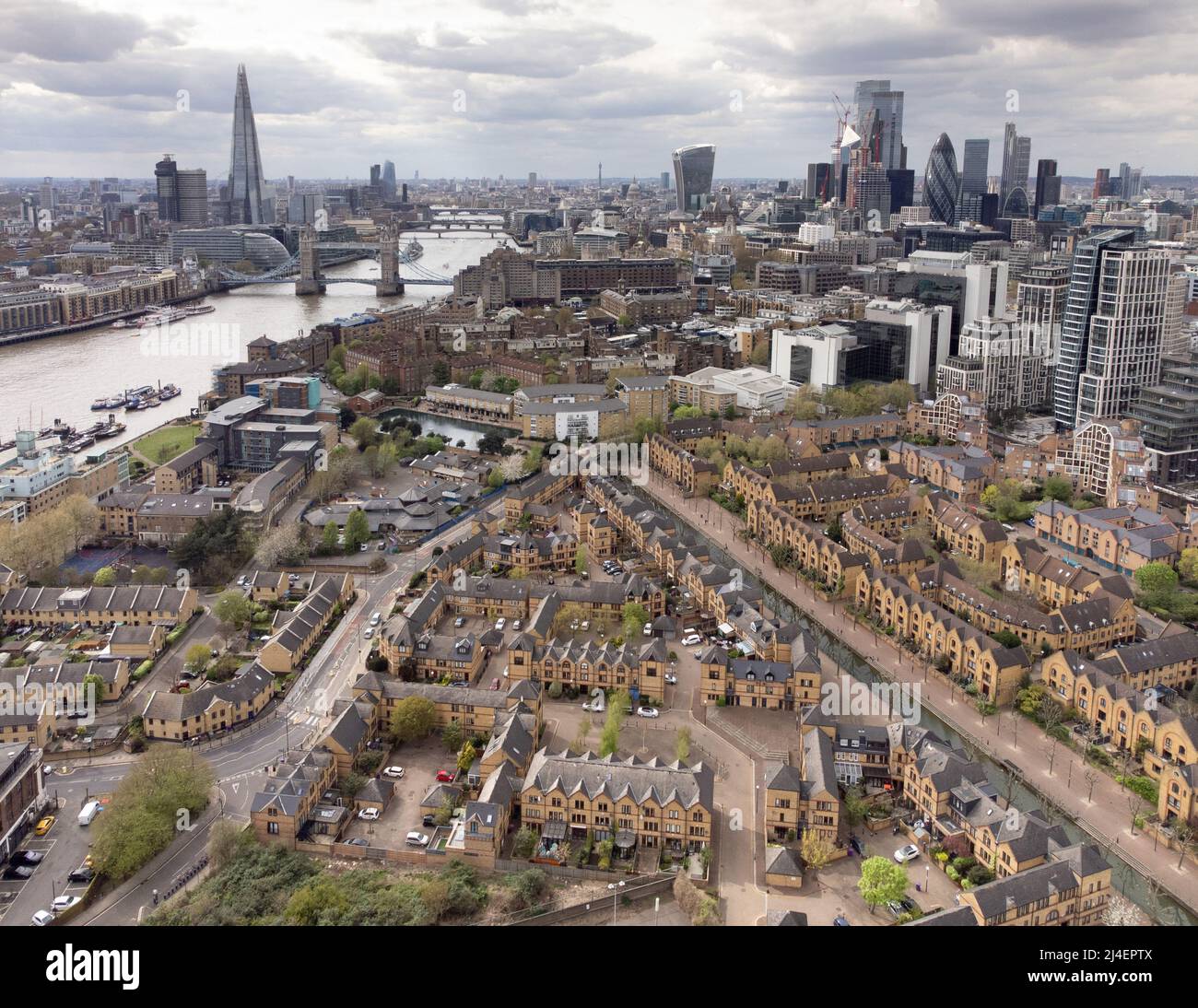 Wapping london england High Resolution Stock Photography and Images - Alamy