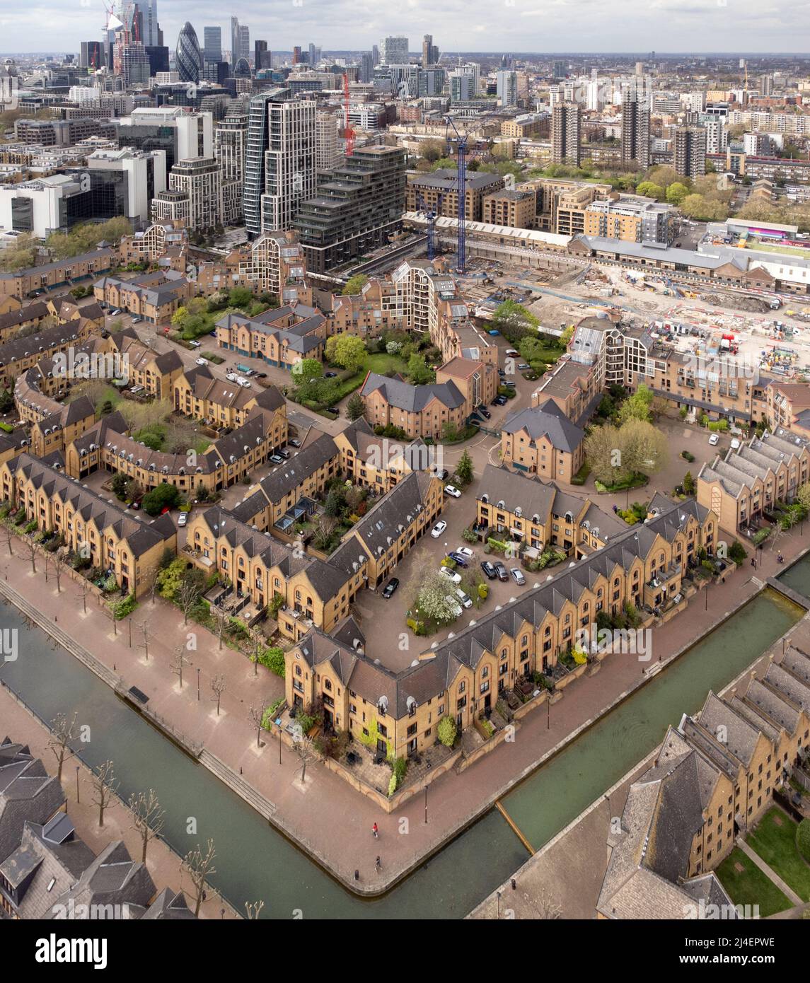 Ornamental Canal Wapping, london,england Stock Photo - Alamy