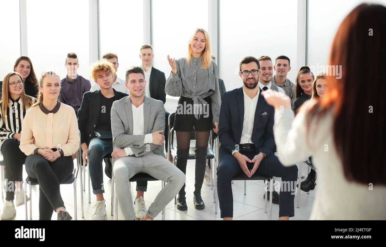 Audience answering questions speaker hi-res stock photography and ...