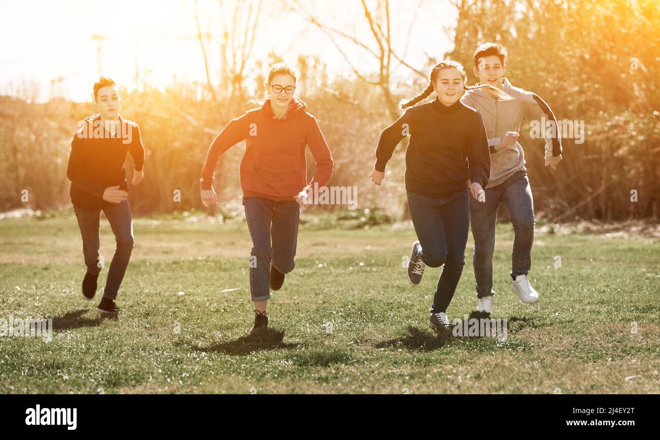 Teenage boy running race hi-res stock photography and images - Alamy