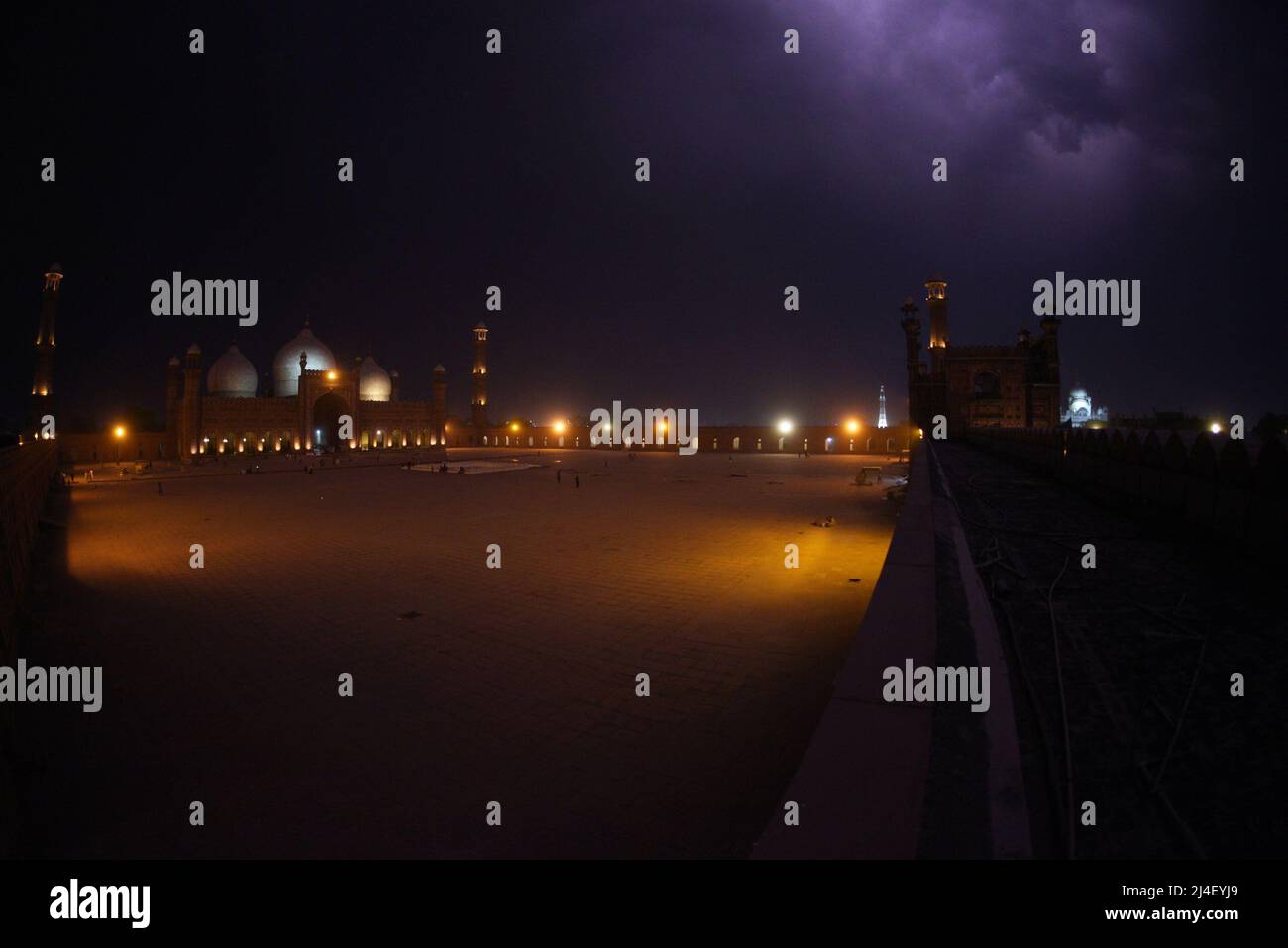 Lahore, Punjab, Pakistan. 14th Apr, 2022. An attractive stunning view ...