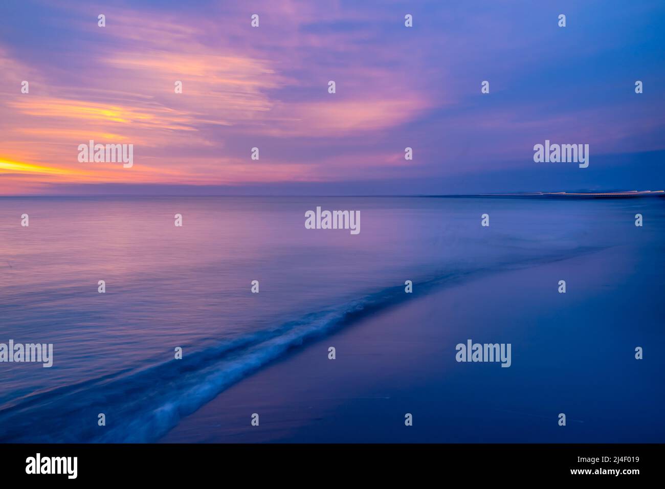Quiet sunset hi-res stock photography and images - Alamy