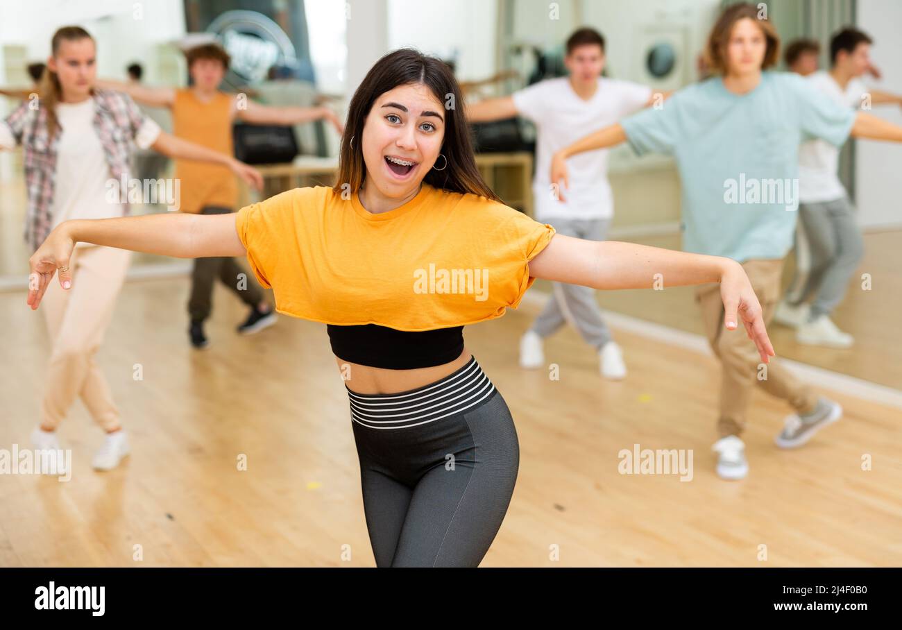 Teens performing modern dance in studio Stock Photo - Alamy