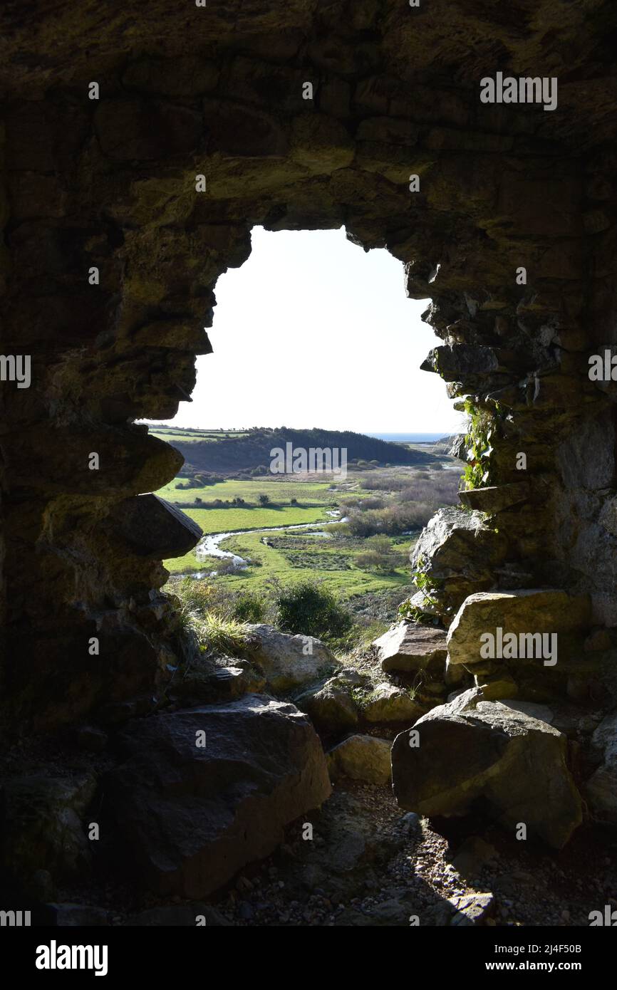Dunhill castle ireland hi-res stock photography and images - Alamy