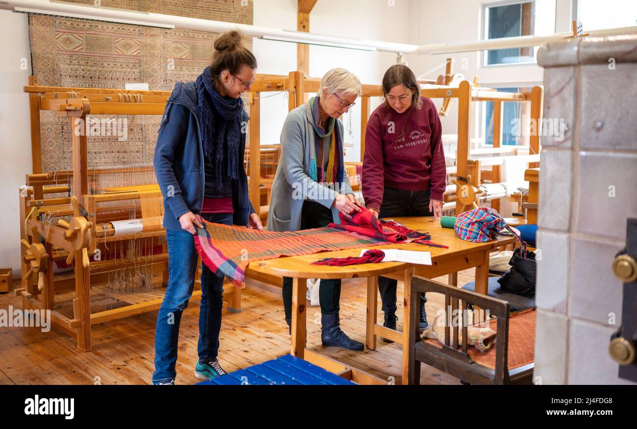 Weavers guild hi-res stock photography and images - Alamy