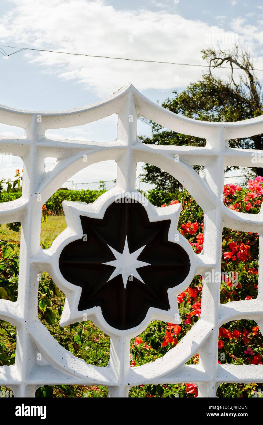 The design of a parameter fence made from concrete is of such one can ...