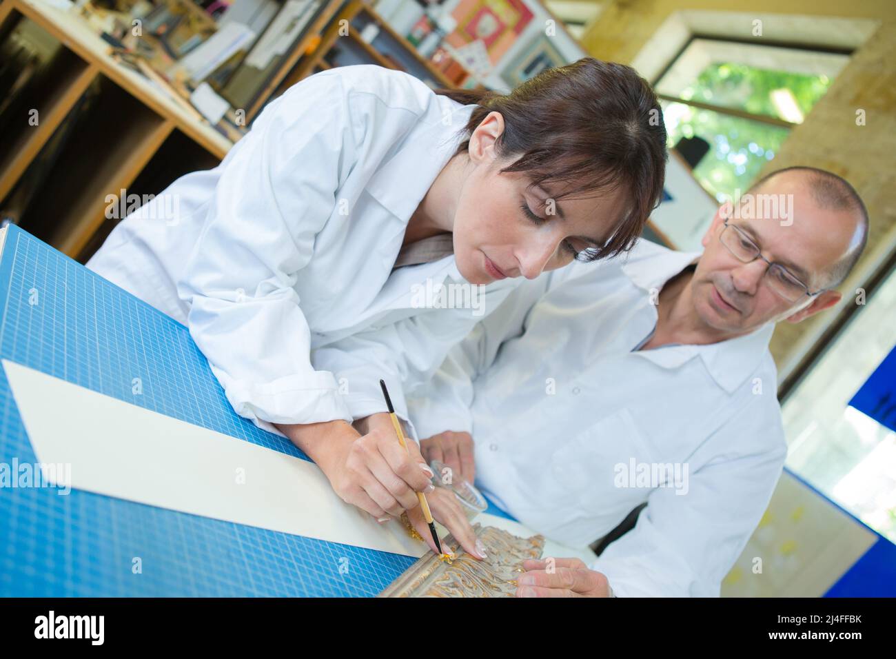 Artist copying artwork hi-res stock photography and images - Alamy