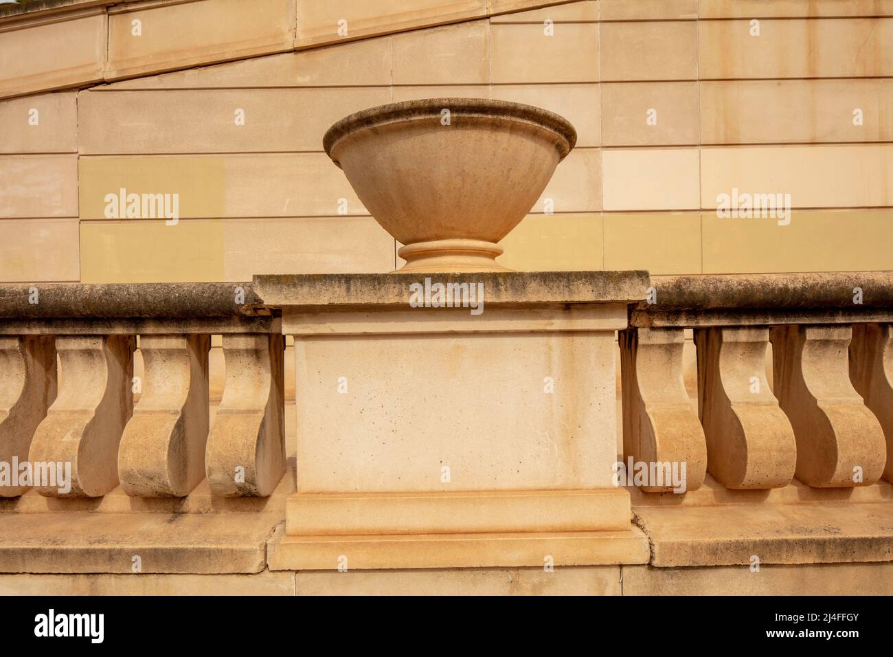 Semi-abstract views of the new-classical style architecture in the L ...