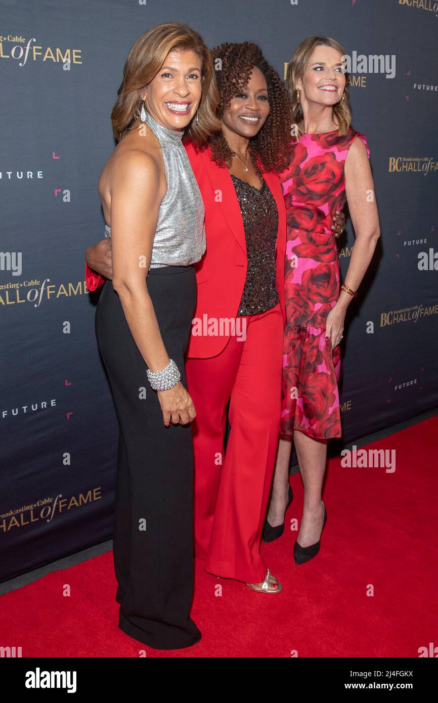 New York, USA. 14th Apr 2022. NEW YORK, NEW YORK - APRIL 14: (L-R) Hoda ...