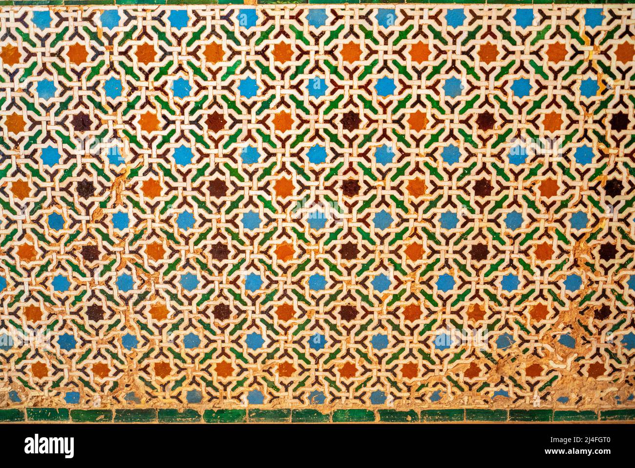 Tile art alhambra palace hi-res stock photography and images - Alamy