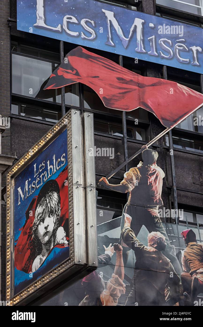 Les miserables theatre posters hi-res stock photography and images - Alamy