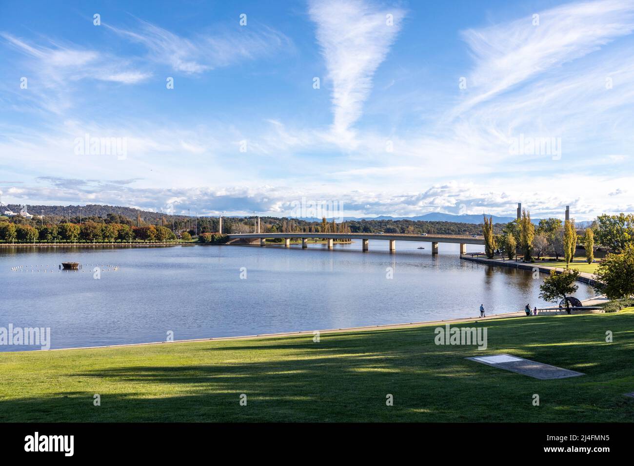 Griffin bridge hi-res stock photography and images - Alamy
