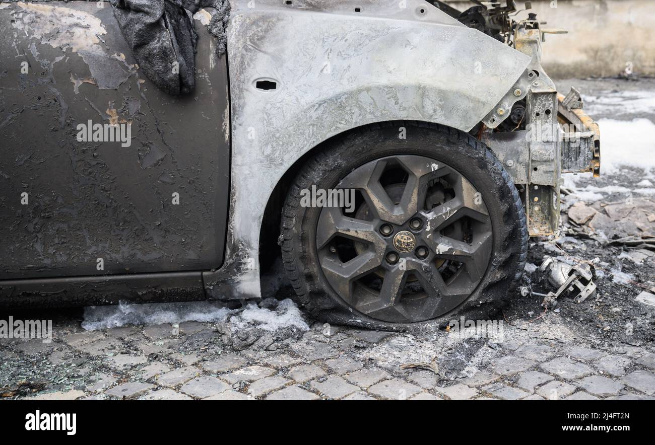 Car caught fire hi-res stock photography and images - Alamy