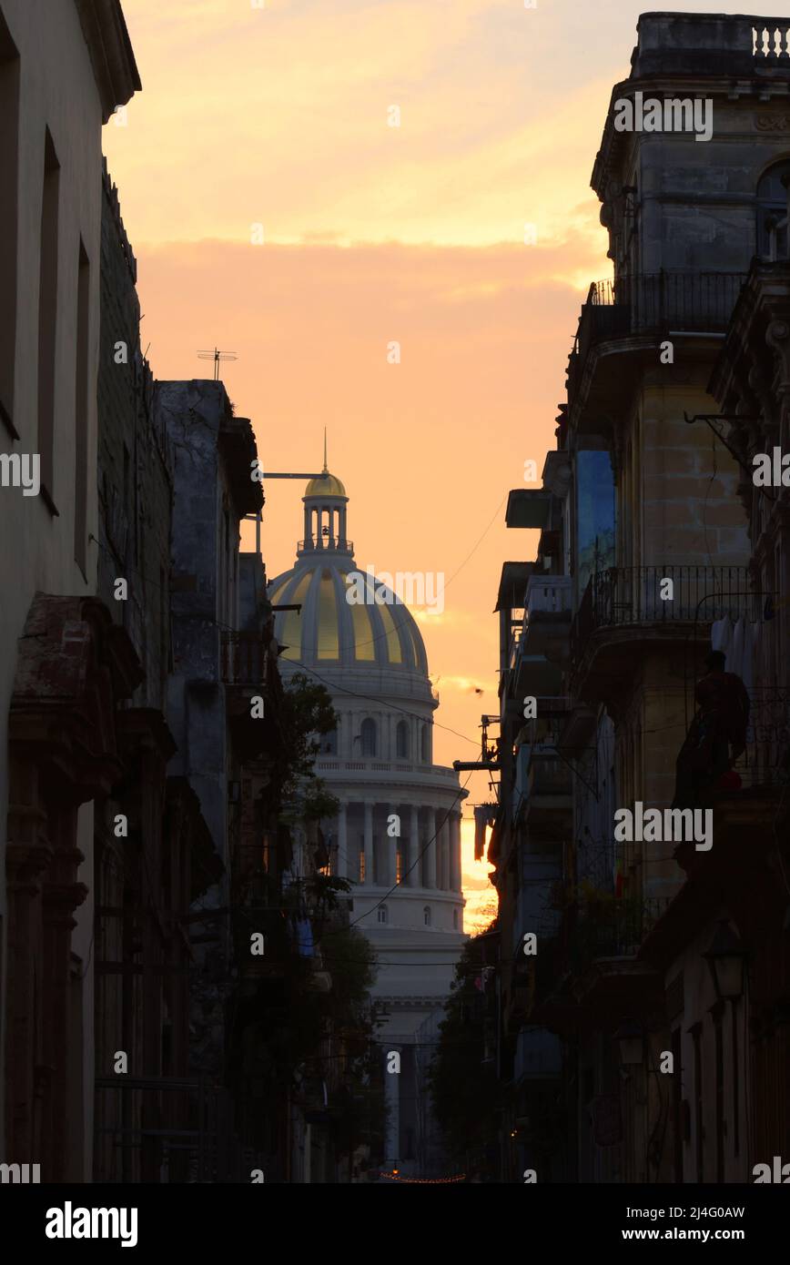 Havana lighthouse at night hi-res stock photography and images - Alamy