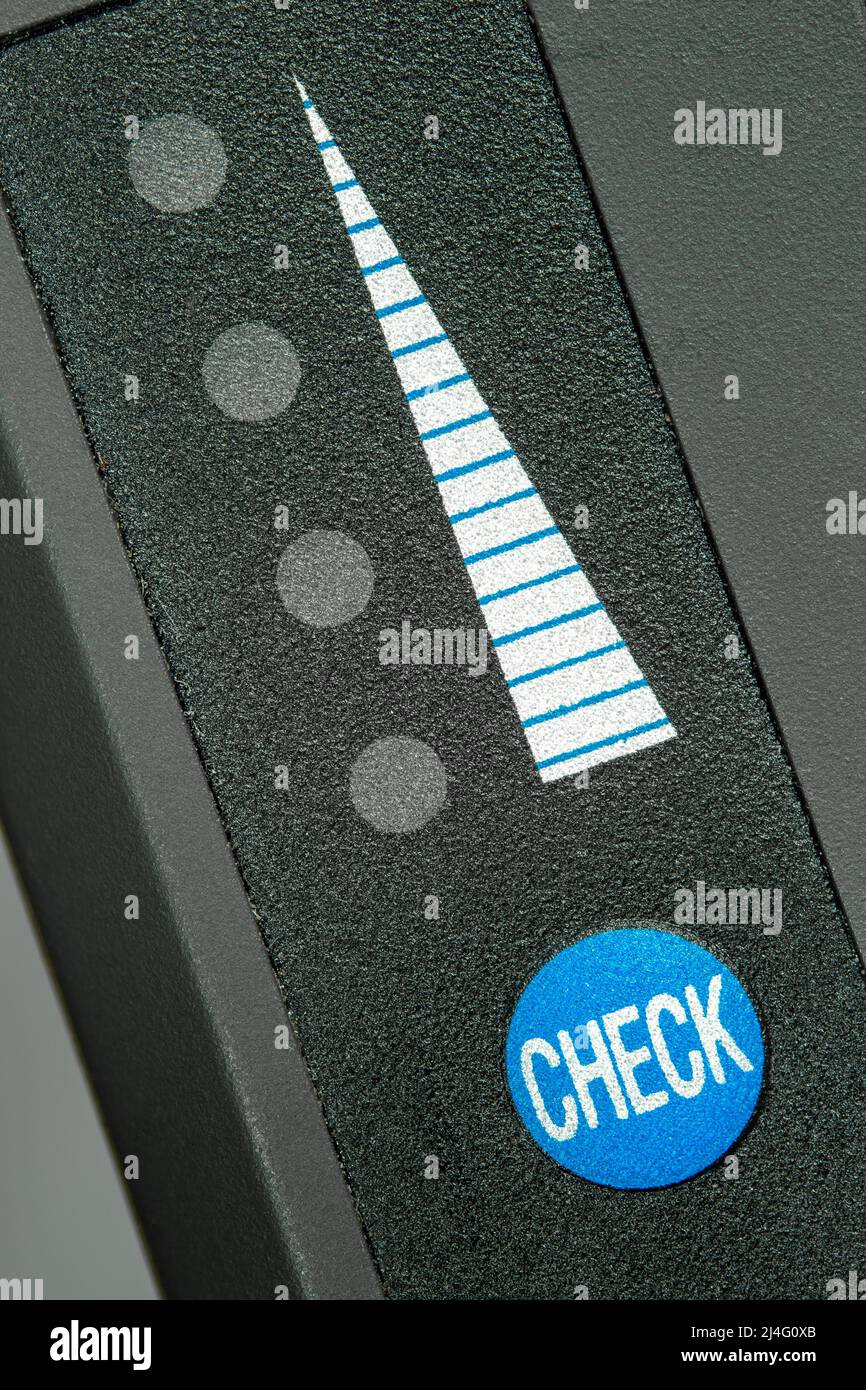 Check button and charge level indicator LEDs on battery. Charge level ...