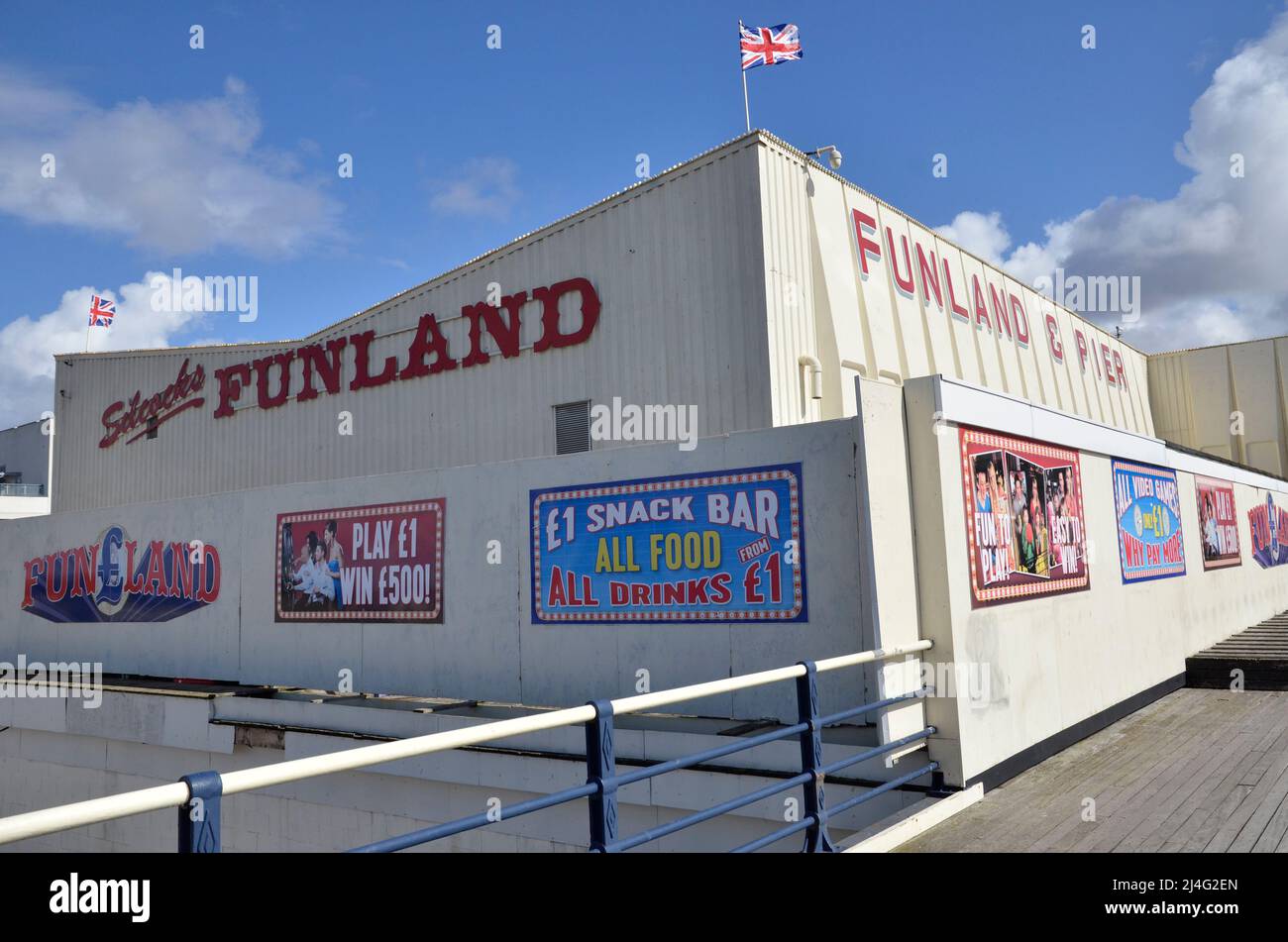 Southport funland arcade hi-res stock photography and images - Alamy