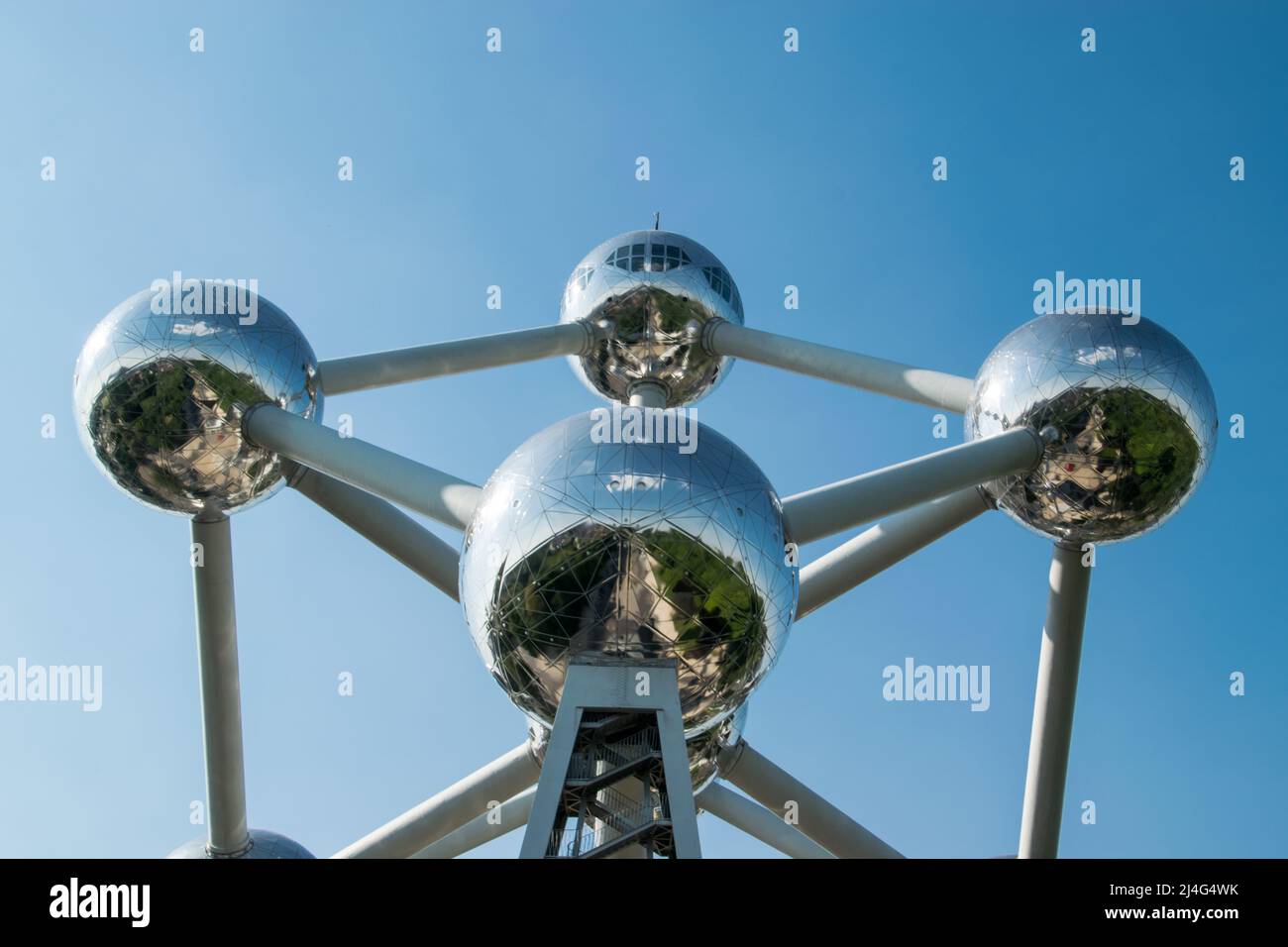 View of the atomium in Brussels, Belgium Stock Photo - Alamy