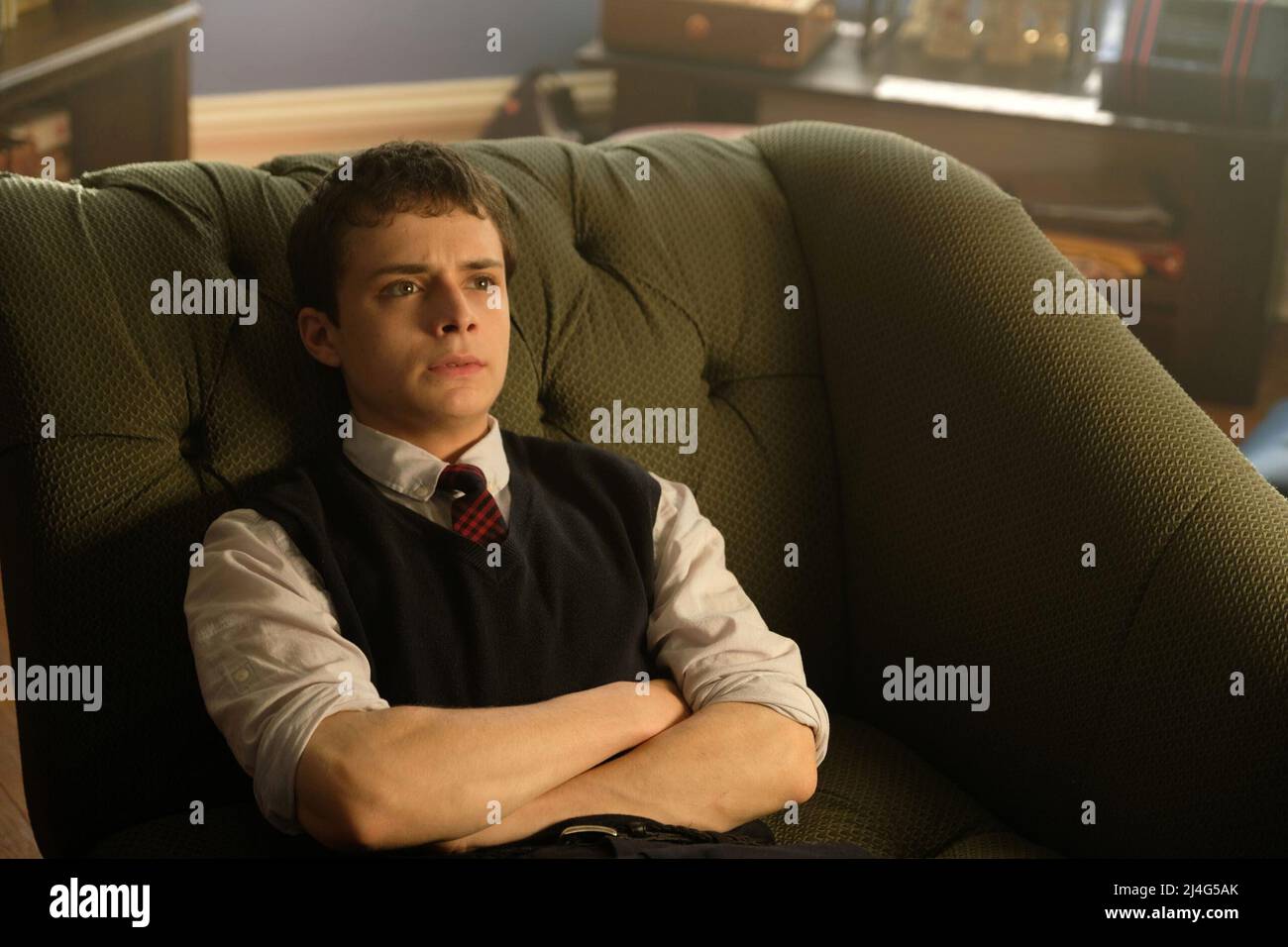 Sad birds hi-res stock photography and images - Alamy