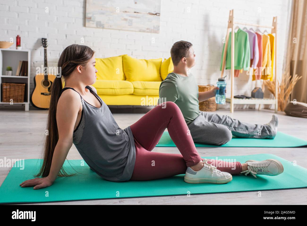 Sitting syndrome hi-res stock photography and images - Alamy