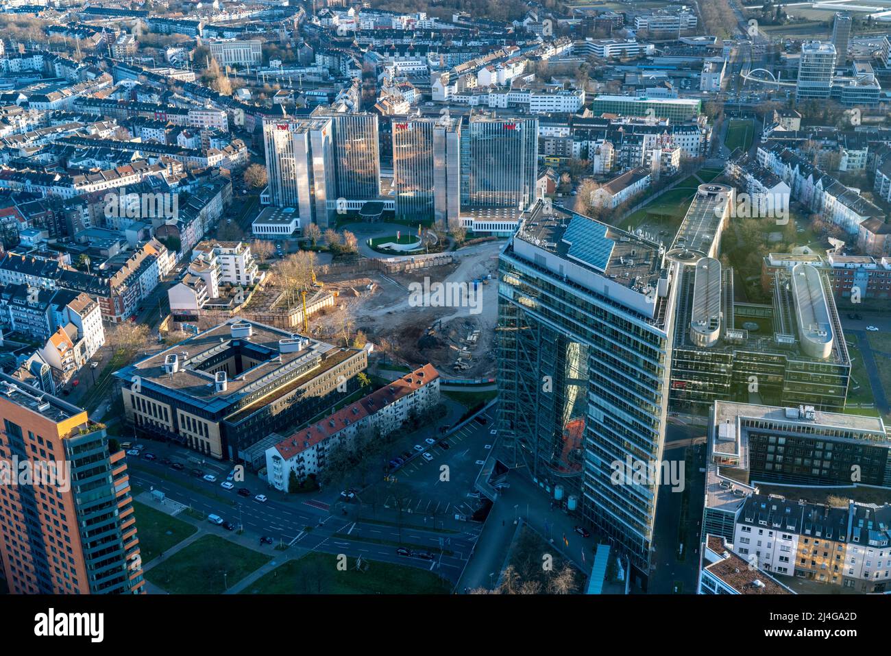 View over the city centre of Düsseldorf, Stadttor, RWI4 building ...