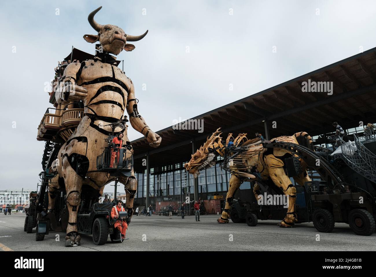 Halle de la machine hi-res stock photography and images - Alamy
