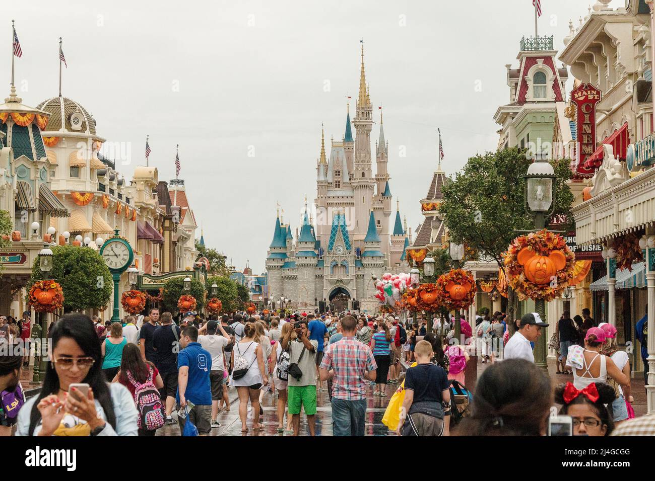 Mickey mouse day hi-res stock photography and images - Alamy