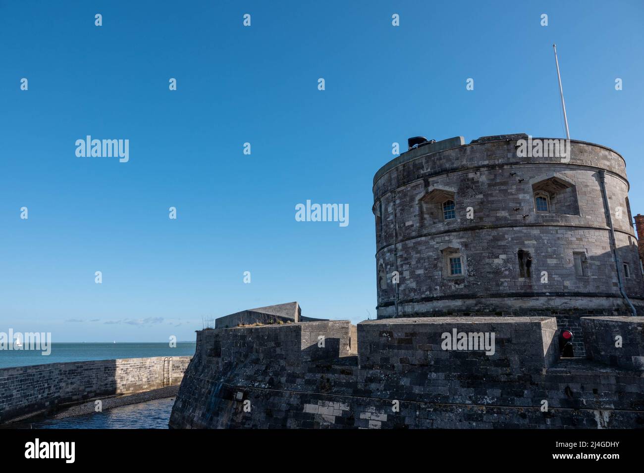 Calshot Castle is an artillery fort constructed by Henry VIII on the ...