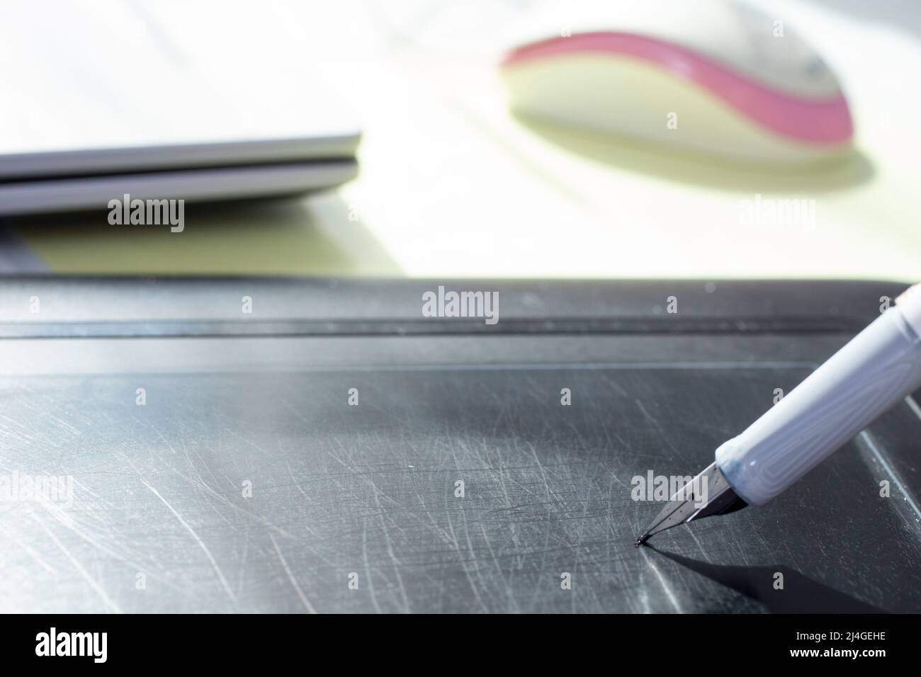 Pen nib drawing hi-res stock photography and images - Alamy