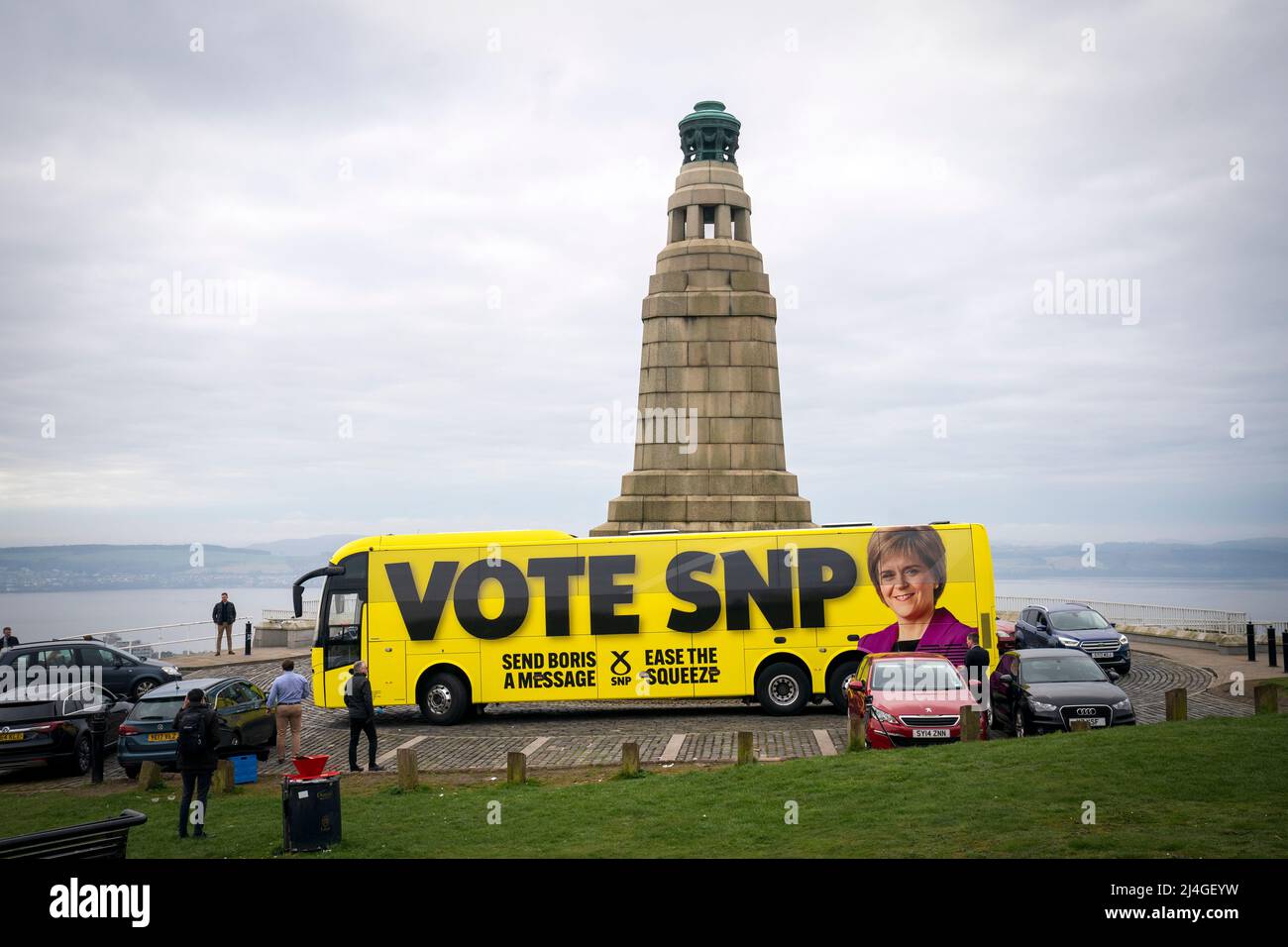 Bus tour of dundee hi-res stock photography and images - Alamy