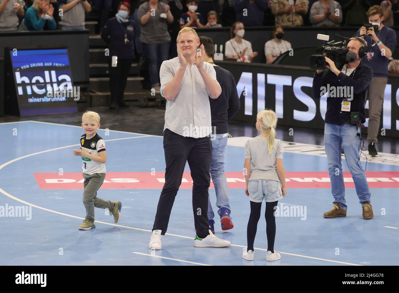 Keel, Deutschland. 13th Apr, 2022. firo: 04/13/2022 Lv§nderspiel: men ...