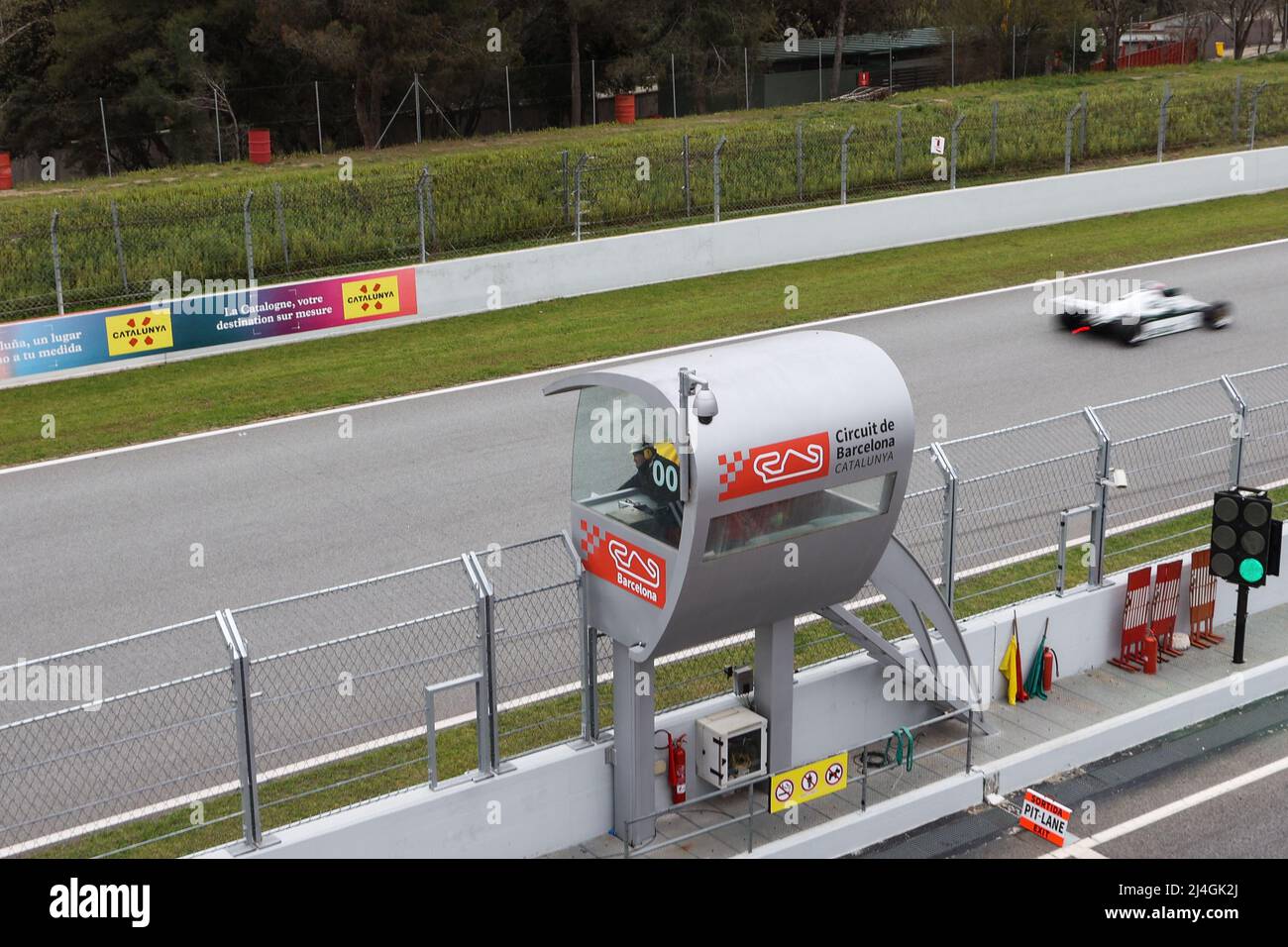 Historic Formula 1 car taking part in Masters Racing Legends race at ...