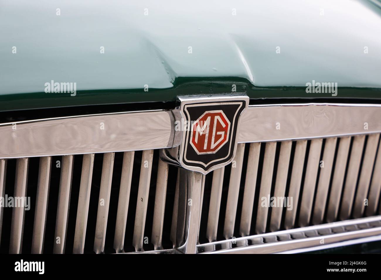 1972 MGB Roadster front radiator grille Stock Photo - Alamy