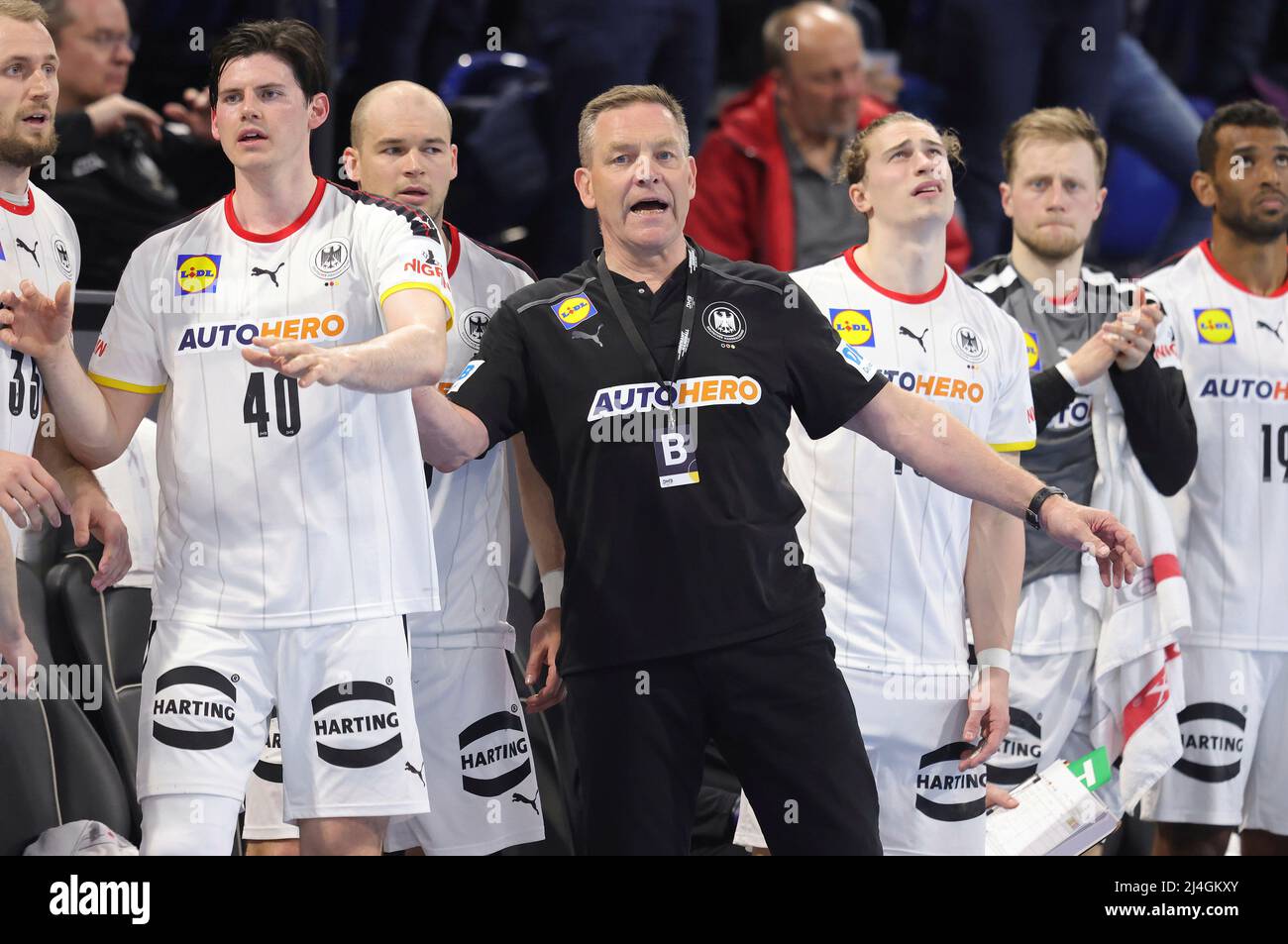 Keel, Deutschland. 13th Apr, 2022. firo: 04/13/2022 Lv§nderspiel: men ...