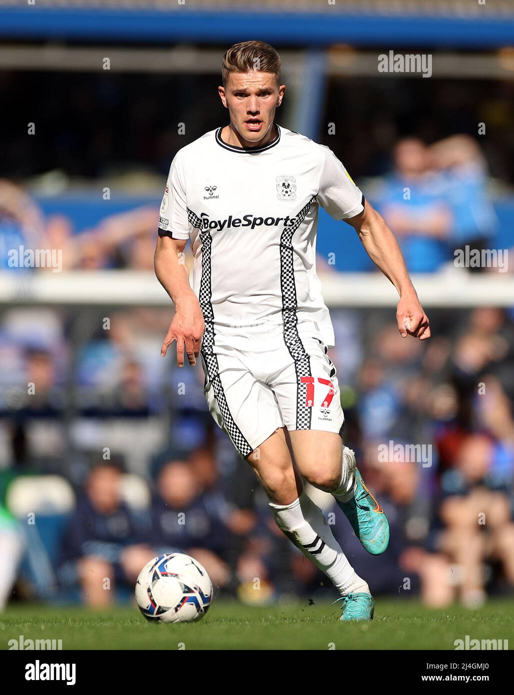 Viktor gyokeres coventry 2022 hi-res stock photography and images - Alamy