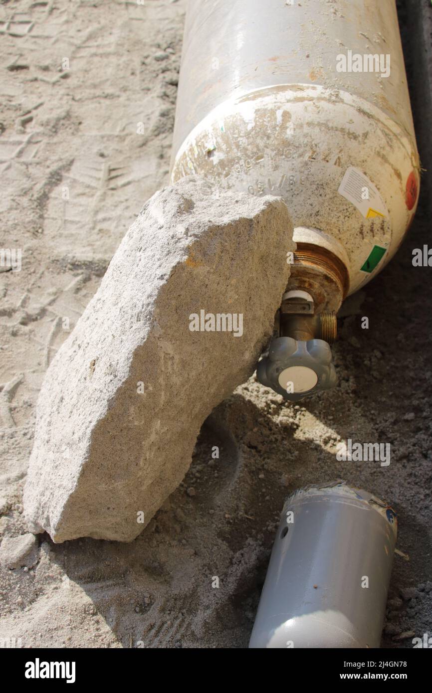 Oxygen tank hi-res stock photography and images - Alamy